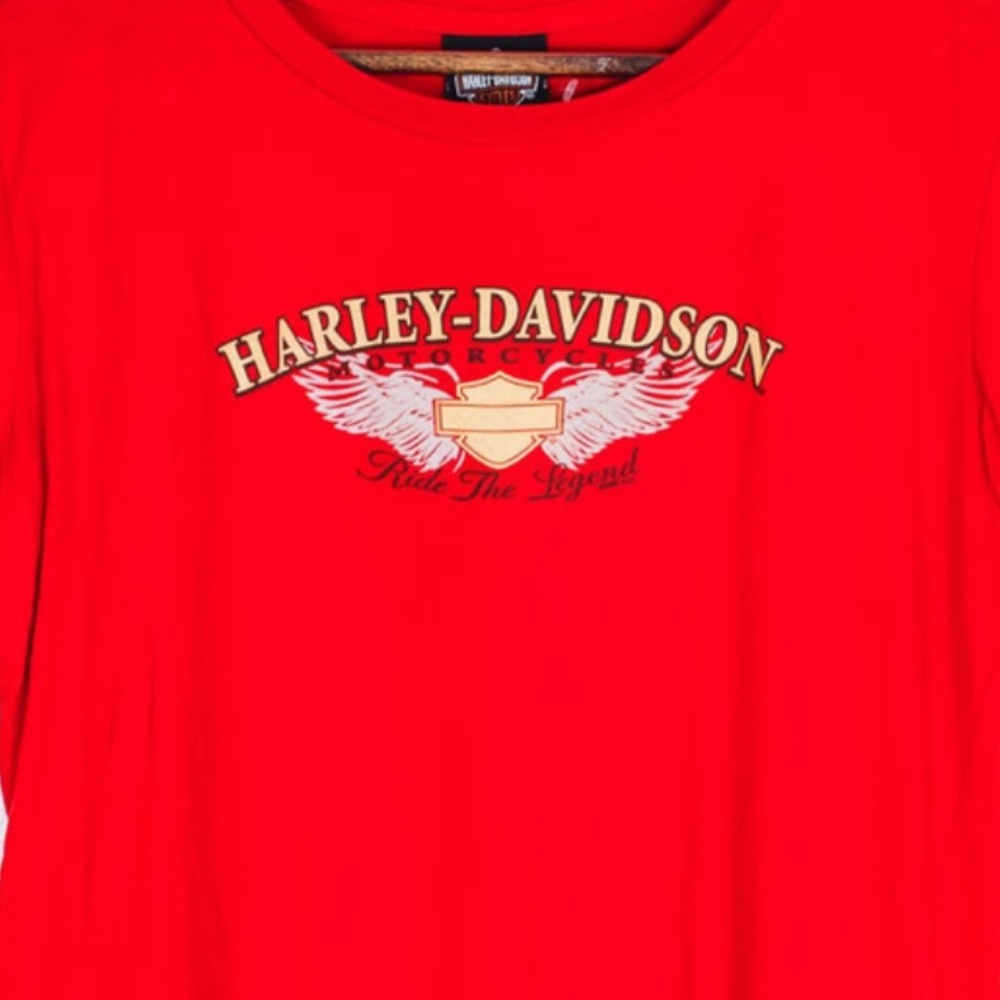 Vintage 2008 Red Harley Davidson Motorcycles T-Shirt - Gem